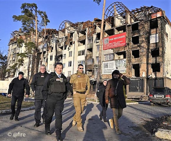 Deutsche Feuerwehr-Delegation besucht Ukraine