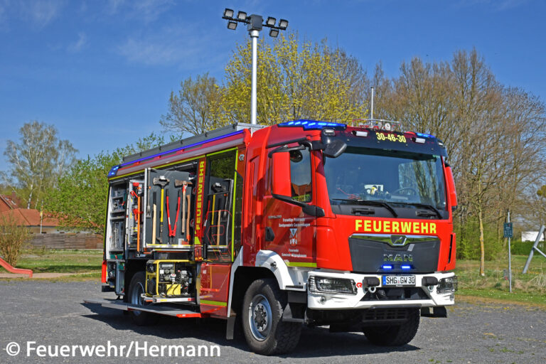 HLF 10 mit 2.500 Liter Wasser