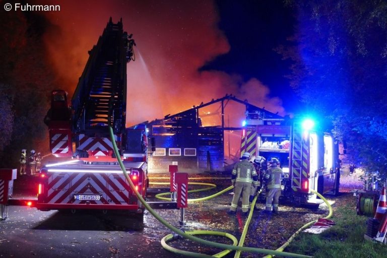 Essen: Feuerwehr rettet 39 Menschen bei Kellerbrand